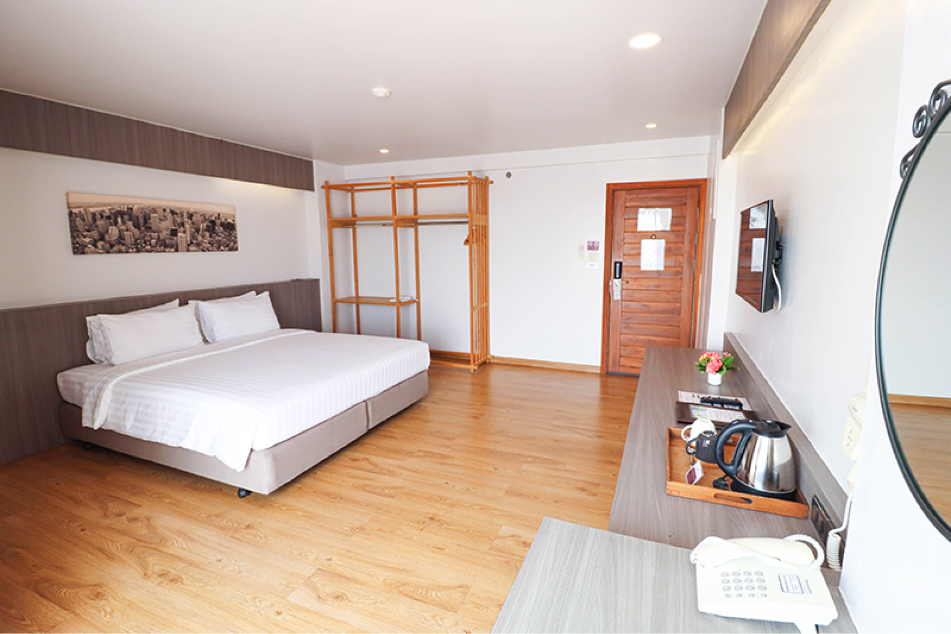 Standard Room at TK. Palace Hotel | Affordable Comfort in Bangkok
